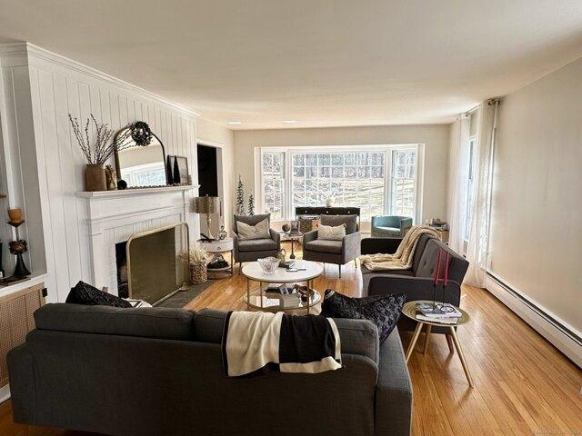 land New Canaan CT ES104606753