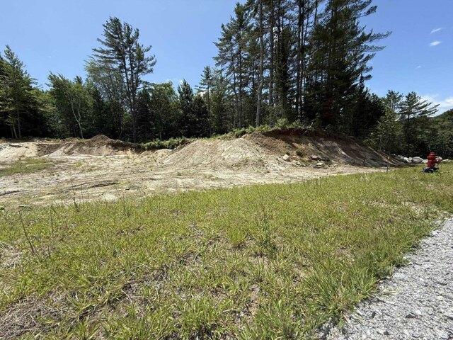 land Newport NH ES104848248
