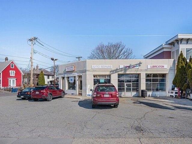 land Newton MA ES105107971