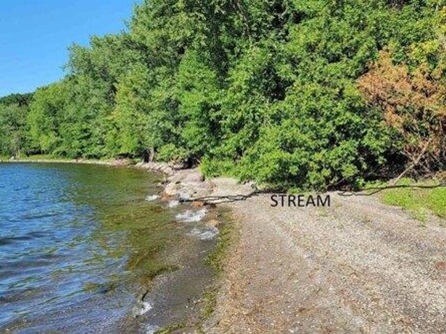 land North Hero VT DS102216642