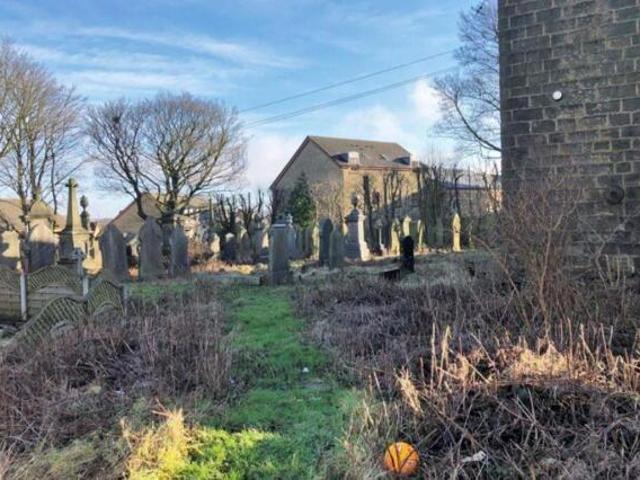 Land North Yorkshire Bradford LS100132330