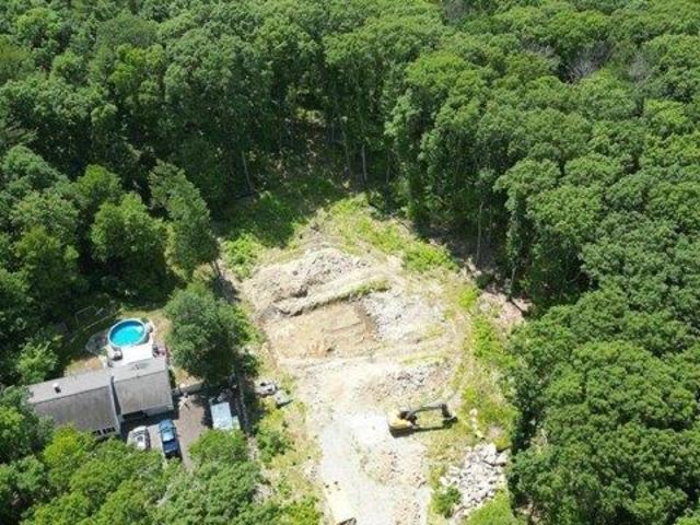 land Oxford MA ES104758915