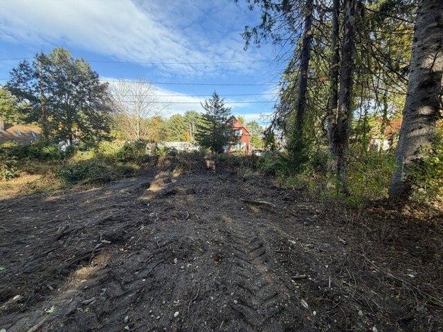 land Oxford MA ES104900817