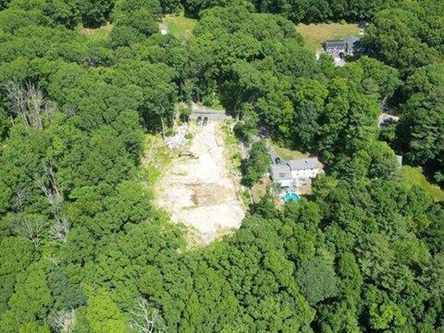 land Oxford MA ES105059789