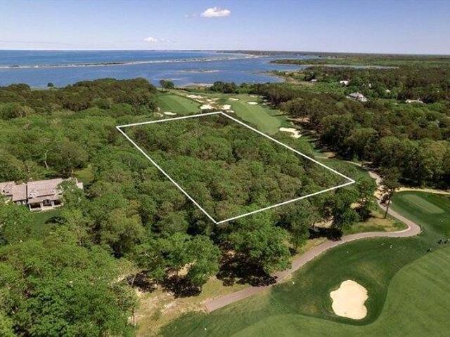 land Oak Bluffs MA DS101857576