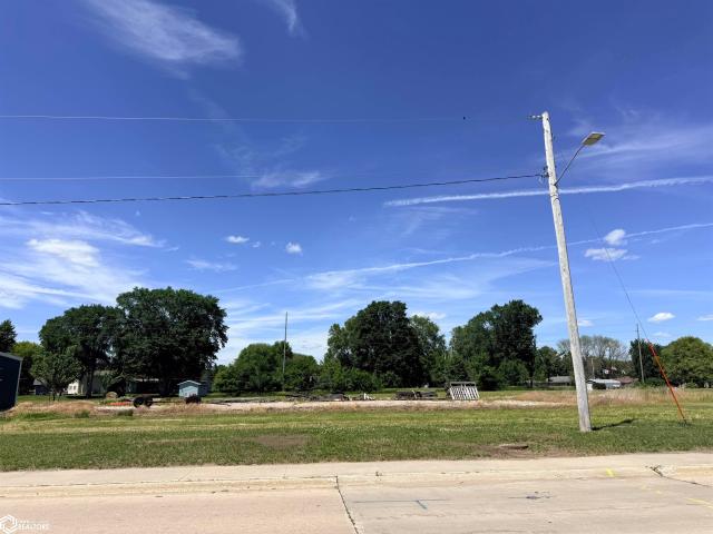 Land at corner 5th St SE & Luicks Lane