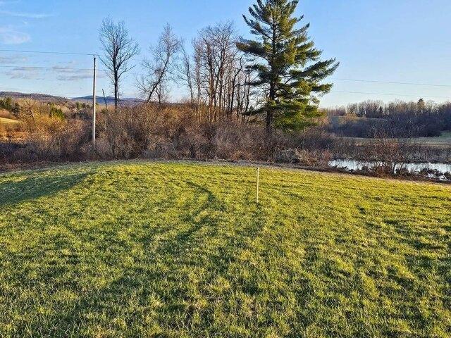 land Bakersfield VT DS104331562