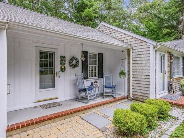 land Barnstable MA DS104330499