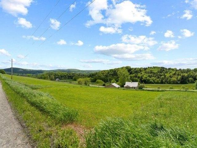 land Barre VT DLS102779625