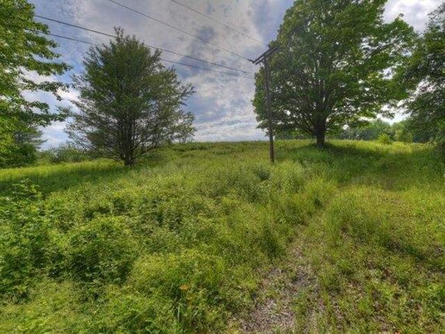 land Barre VT ES103932830