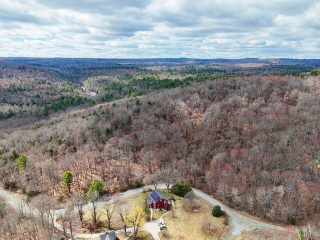 land Becket MA ES104792247