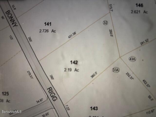 land Becket MA ES105041684