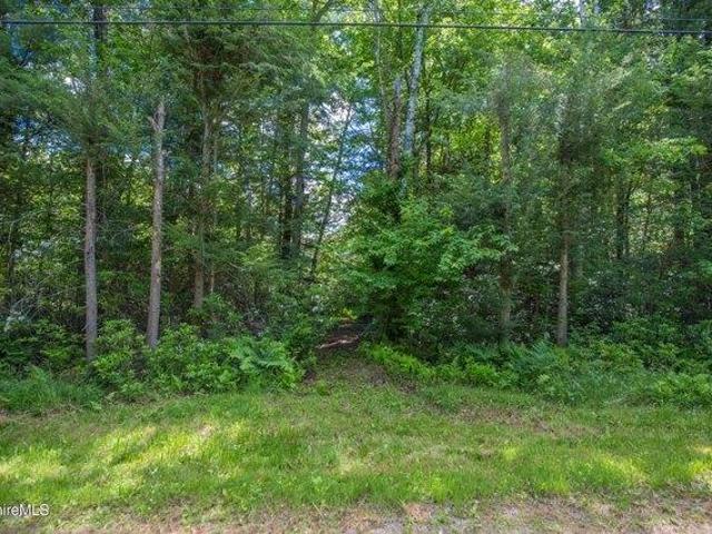 land Becket MA ES105106493
