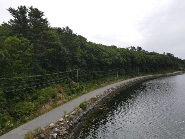 land Belfast ME DS102446365
