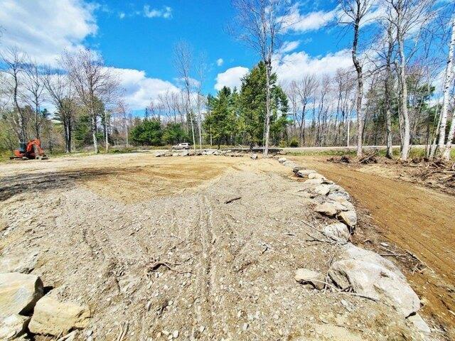 land Belfast ME DS102448154