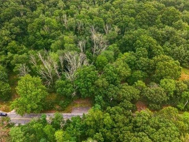 land Berkley MA ES105094101