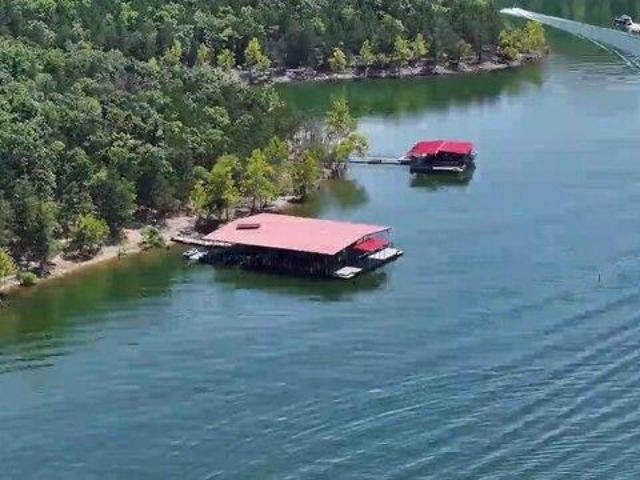 land Blue Eye MO ES103500721