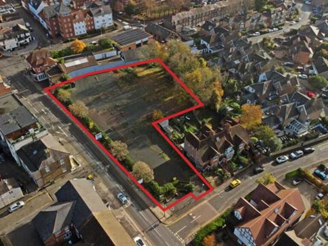 Land Brentwood Essex 99277915