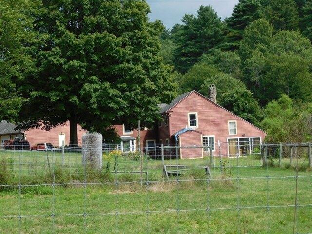 land Brimfield MA ES104809806