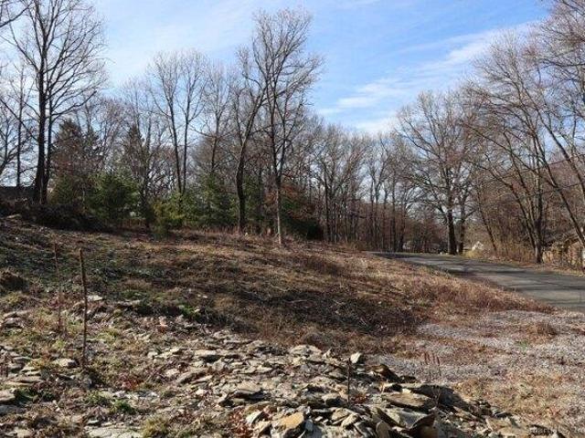 land Bridgewater CT ES104332070