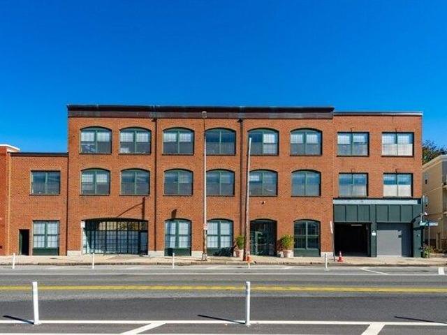 land Cambridge MA DS102593976