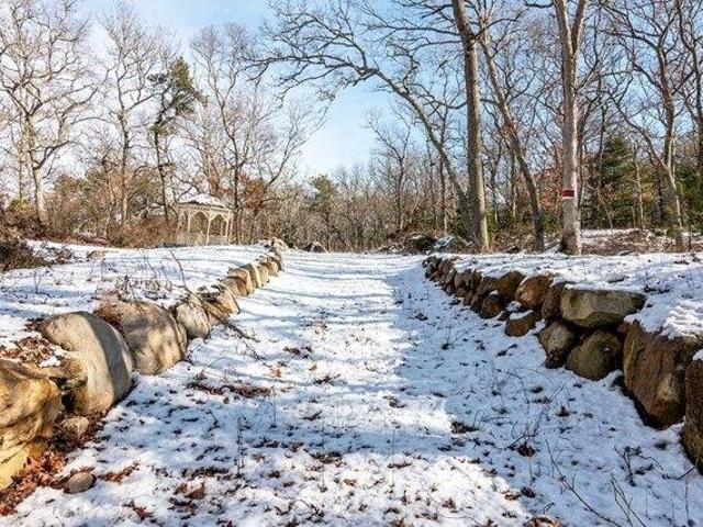 land Charlestown RI ES103493733