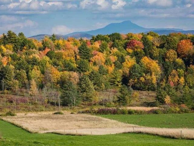 land Charlotte VT DLS102063694