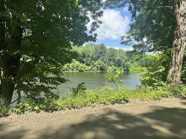 land Chesterfield NH ES104720296