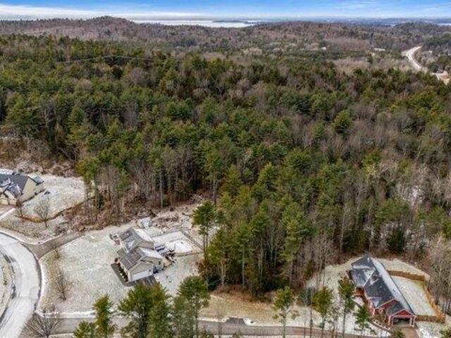 land Colchester VT DS102559823