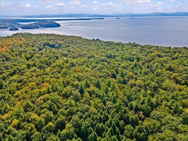 land Colchester VT DS102559367