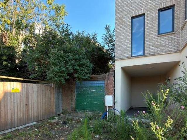 End Of Terrace House
