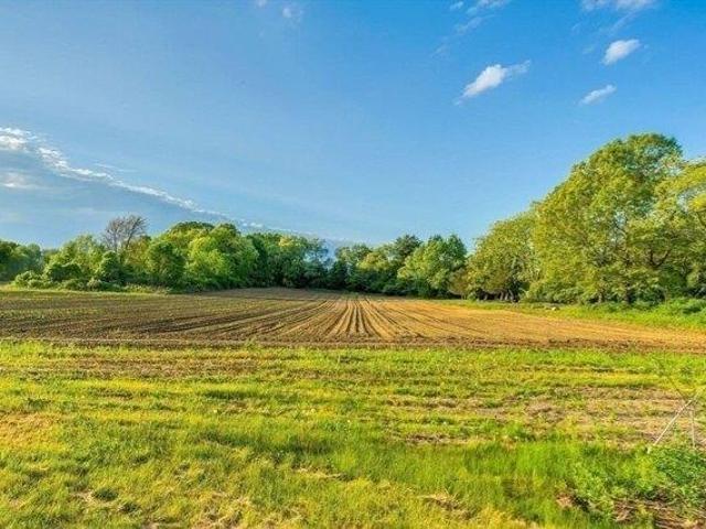 land Concord MA ES103250354