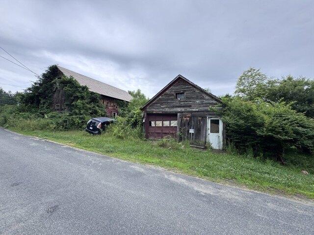 land Conway MA ES104149637