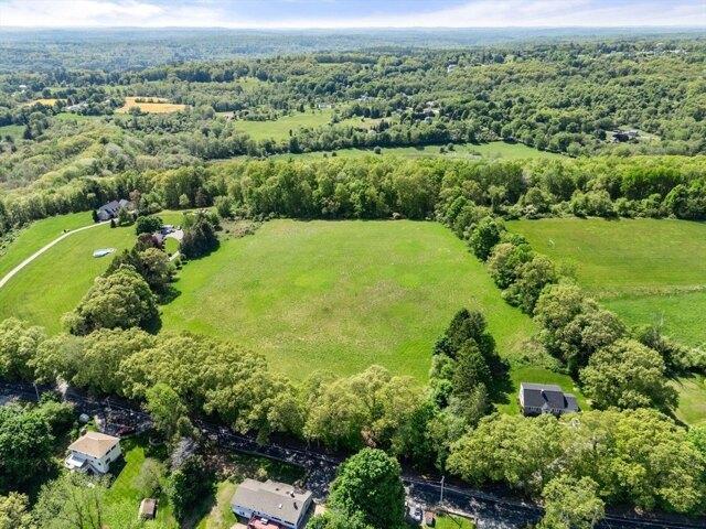 land Dudley MA DS103223255