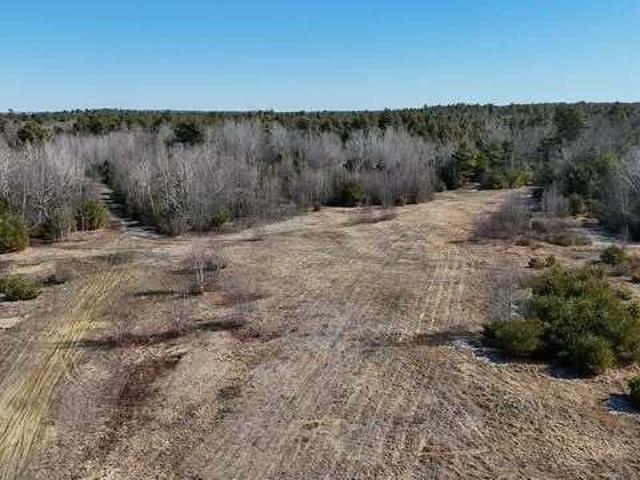 land Durham ME DS102586310