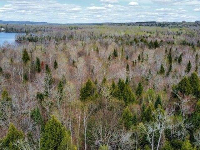 land Danforth ME DS103663691