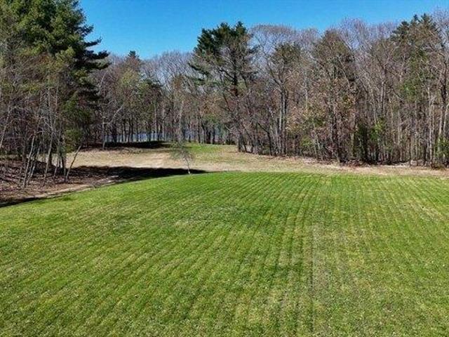 land East Brookfield MA ES104852636