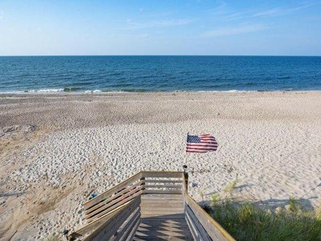 land East Sandwich MA ES103852953