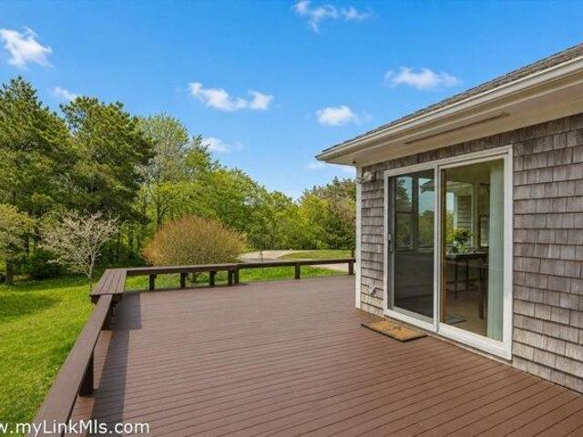 land Edgartown MA ES104809232