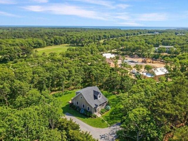 land Edgartown MA ES104831026