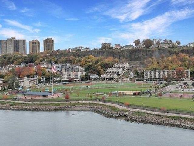 land Edgewater NJ DS102027671