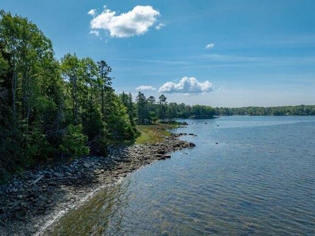 land Ellsworth ME DS102217593