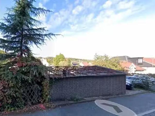 Land For Sale In Westview Avenue, Whyteleafe, Surrey, CR3