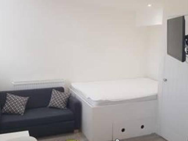 Land for sale in 46 Queens Road Reading Berkshire RG1 RG1