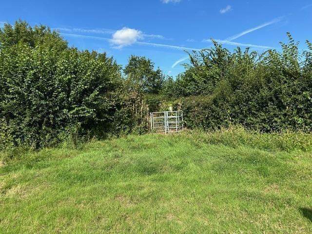 Land For Sale Surrey Surrey 27000 ES92575012