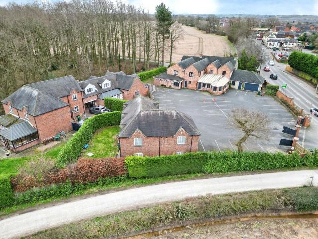 6 bedroom house for sale