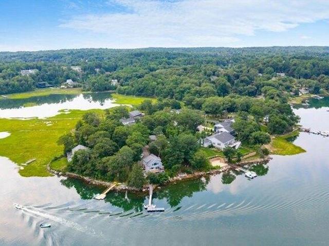 land Gloucester MA ES105155787