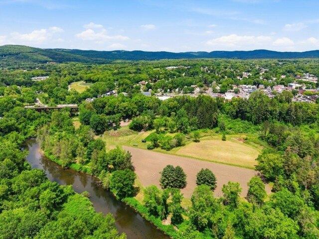 land Greenfield MA ES105106242