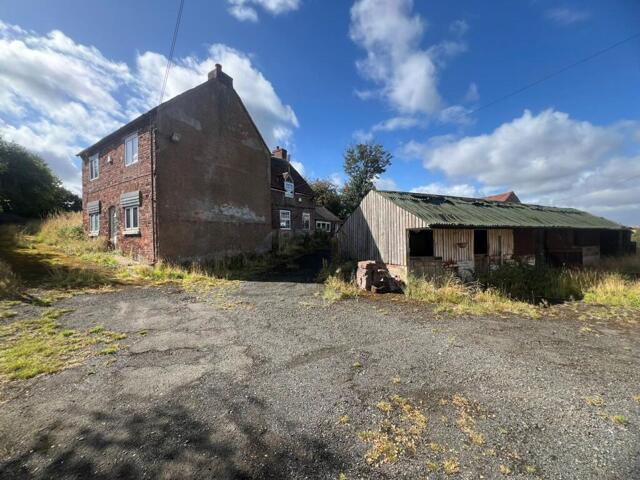 Land Halesowen Dudley 99277927