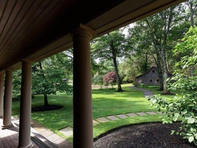 land Hamilton MA ES104115664